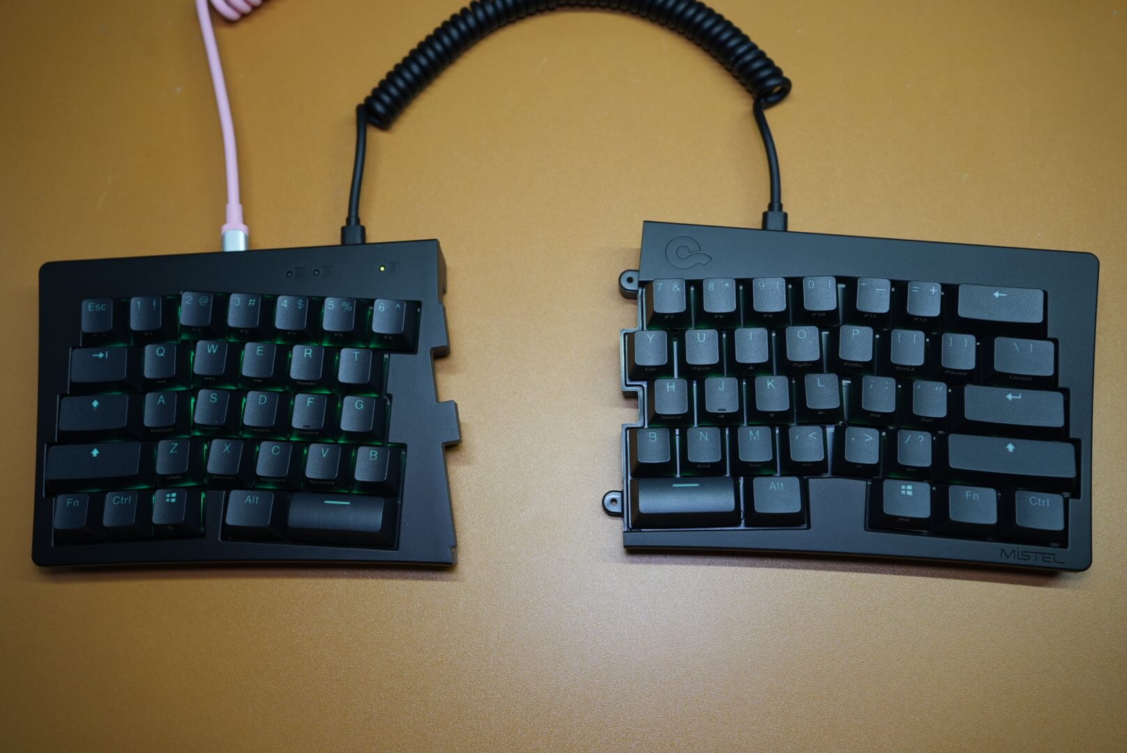 【レビュー】Alice配列の分離キーボードMistel Barocco MD600 Alpha | しょたすてーしょん